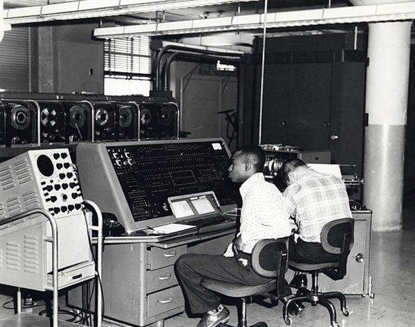 CONOCE LA SEXTA GENERACION DE LAS COMPUTADORAS