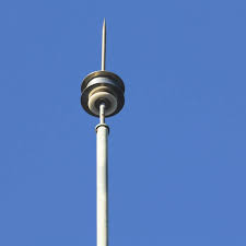 DESCUBRE ¿QUÉ ES Y COMO FUNCIONA EL PARARRAYOS?