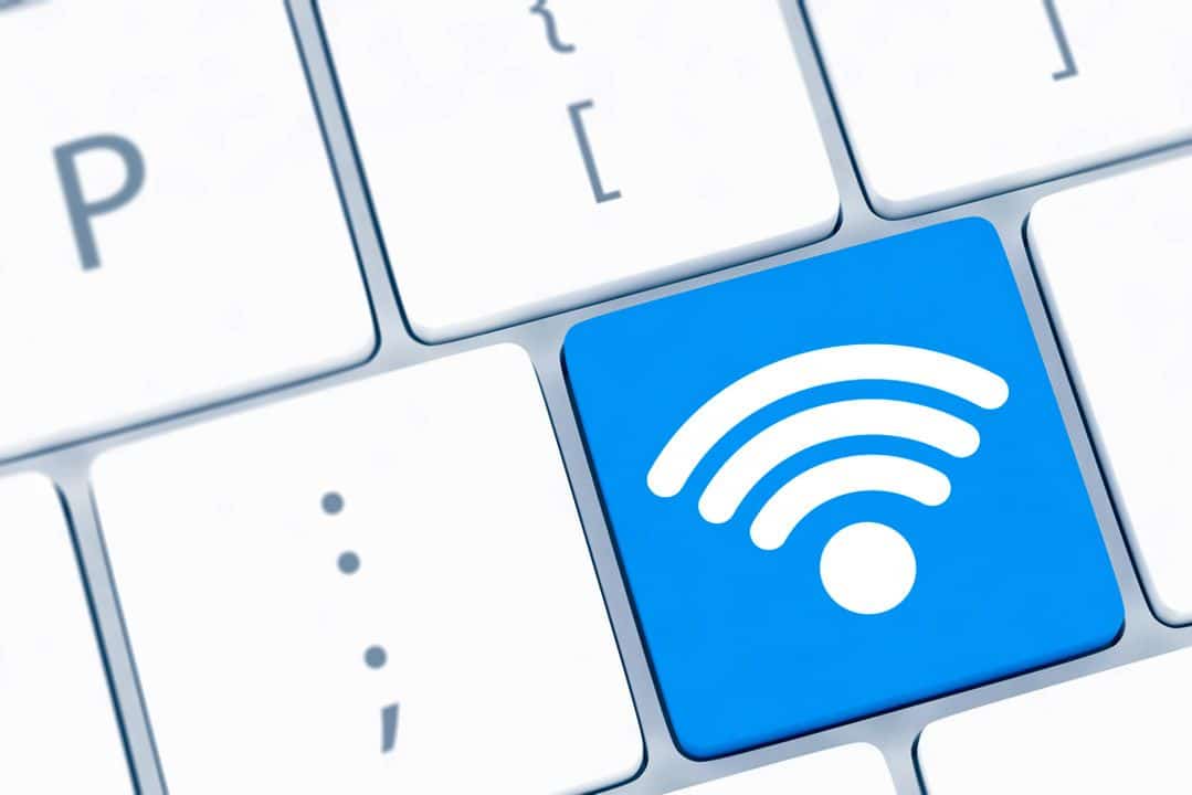 ACCESO A INTERNET: ¿QUÉ ES?, VENTAJAS Y DESVENTAJAS