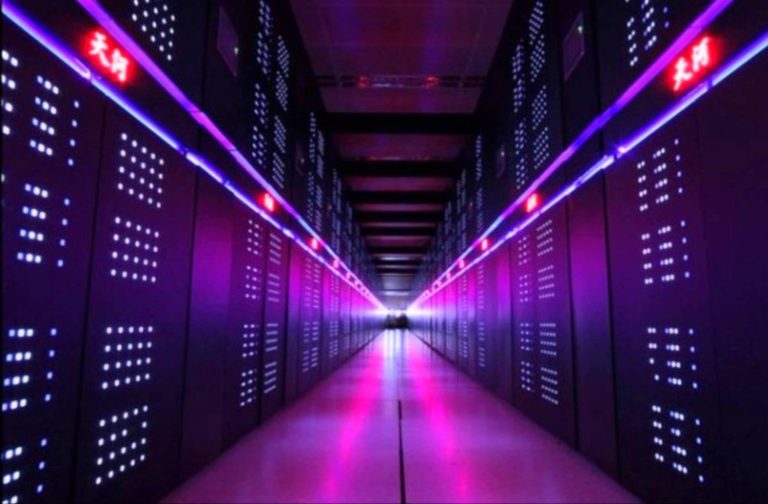 MACROCOMPUTADORAS: ¿QUÉ SON?, USOS Y EJEMPLOS